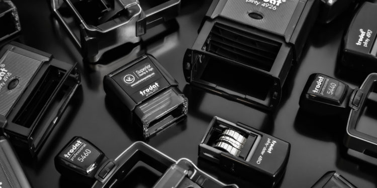 Stempel online gestalten - so einfach geht es - WindowsUnited